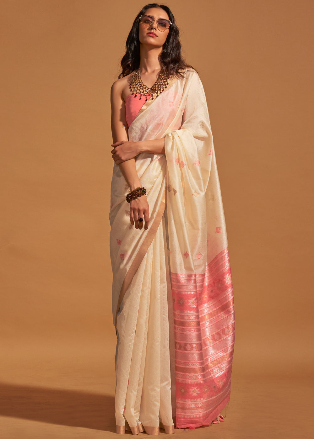 Classy White Handloom Weaving Saree – Rushini