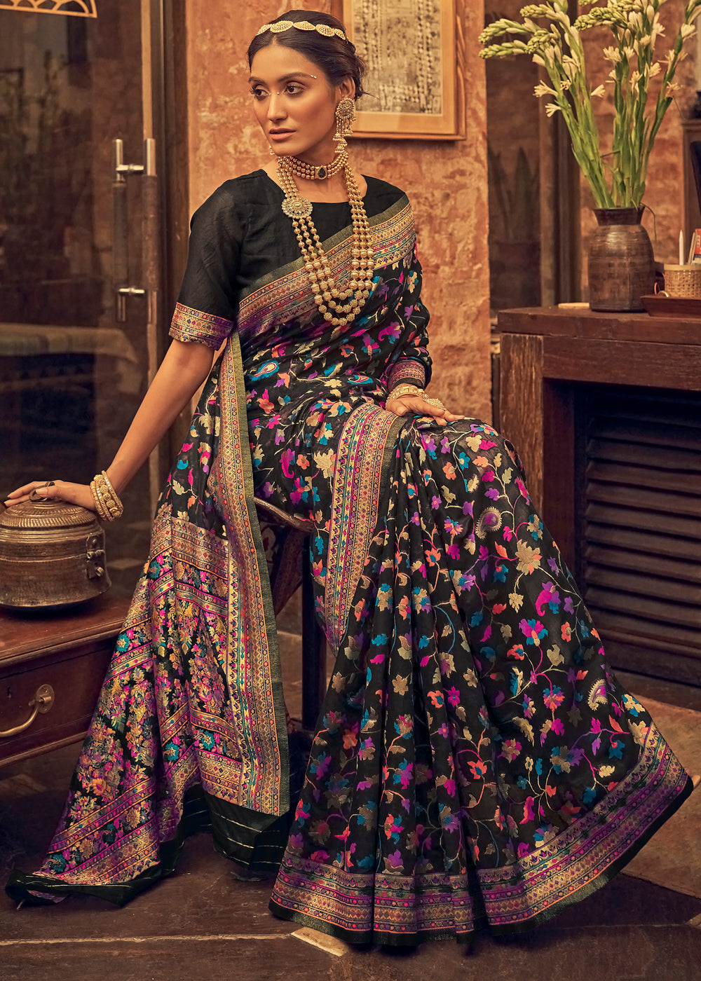 Royal Black Kashmiri Woven Banarasi Saree – Rushini